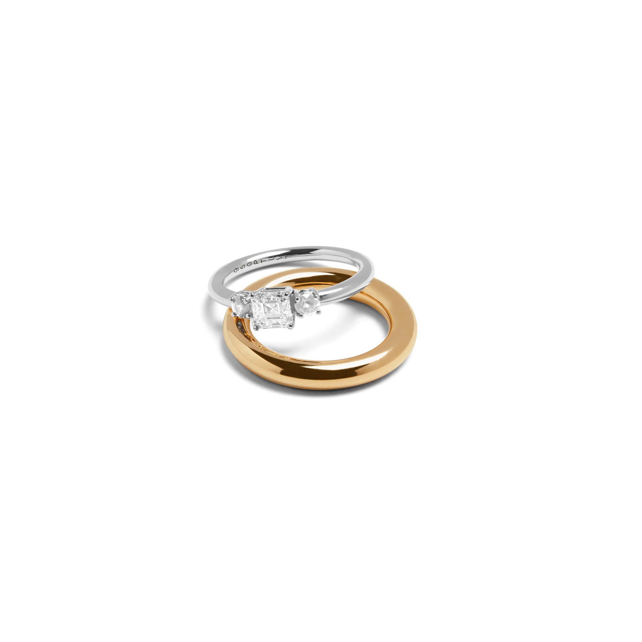 ROUND RING STACK TRILOGY EMERALD CUT